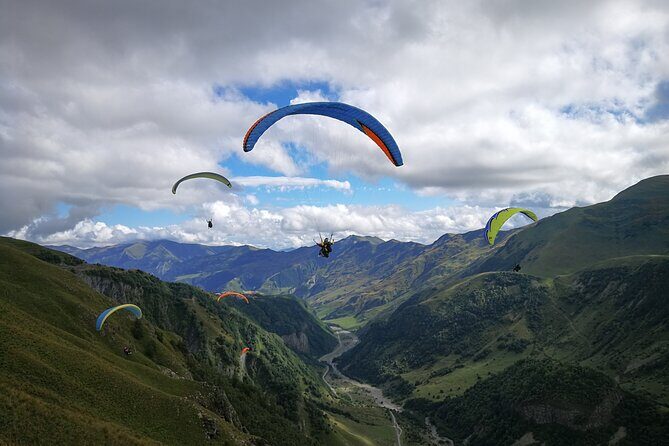 Cloudbase Paragliding in Gudauri, Georgia - Practical Details and Tips