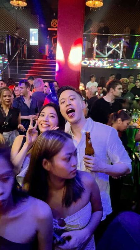 Club Crawl and Party Experience at BGC - Key Points