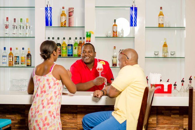 Club Mobay VIP Lounge Access and Round-Trip Airport Transfer - An In-Depth Look at the Experience