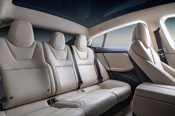 CO2-Offset|Luxury Eco Sedan Arrival from BRN Airport to Bern City - Key Points
