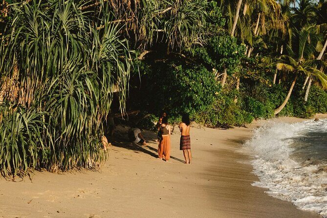 Coastal Escape Coach Tour Bentota Unawatuna and Hiriketiya - FAQ