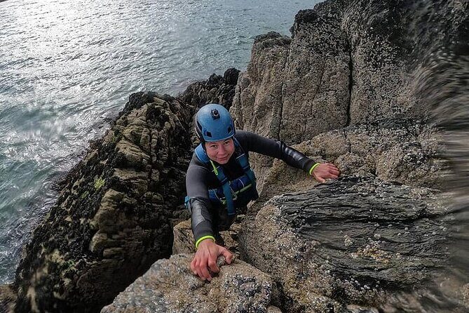 Coasteering (Cliff Jumping, Scrambling, Wild Swimming) on Anglesey - The Highlights of the Tour