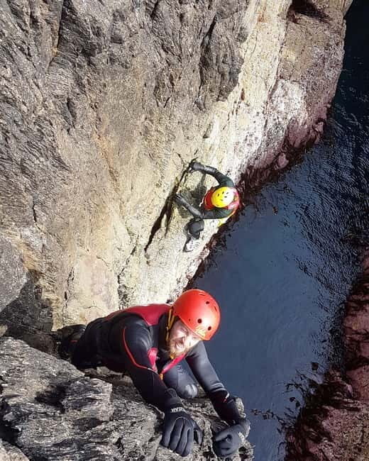 Coasteering on Anglesey, N Wales (cliff jump, climb, swim) - Key Points