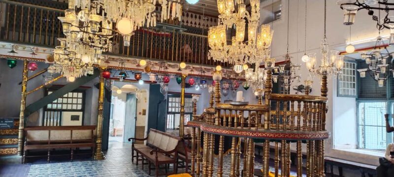 Cochin: Jewish Heritage of Cochin and Muziris Private Tour - Visiting the Ernakulam Synagogues