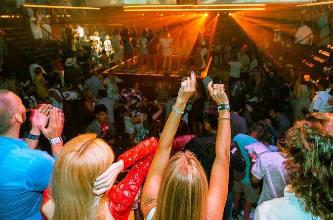 Coco Bongo Premium Open Bar - Pros and Cons Based on Reviews