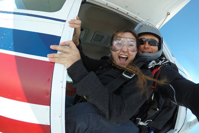 Coffs Harbour Ground Rush or Max Freefall Tandem Skydive on the Beach - An Overview of What to Expect