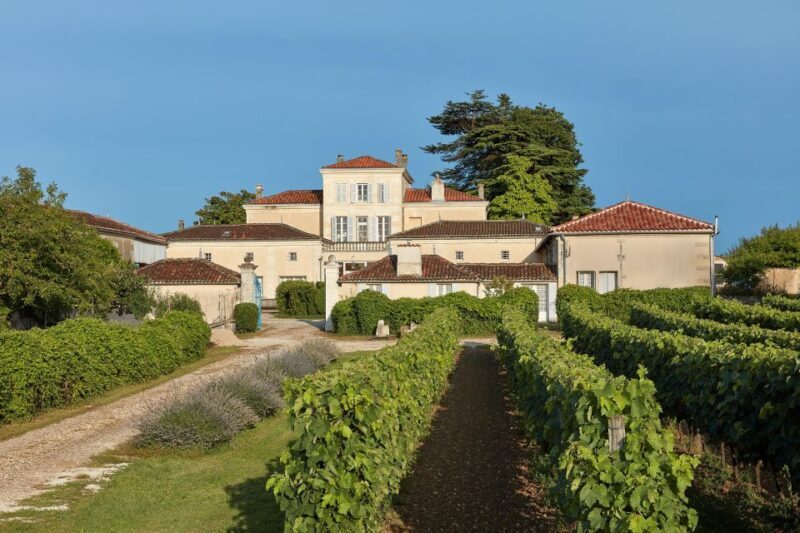 Cognac: 3-Hour Private Painting with Artist Jeanne Maze - FAQ: Your Questions About the Cognac Art Tour