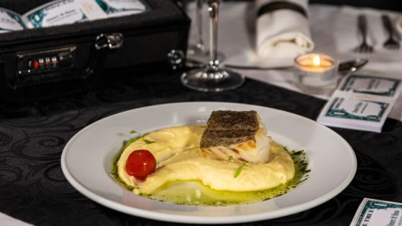 Coimbra: Erotic Cabaret Show and Dinner - Key Points