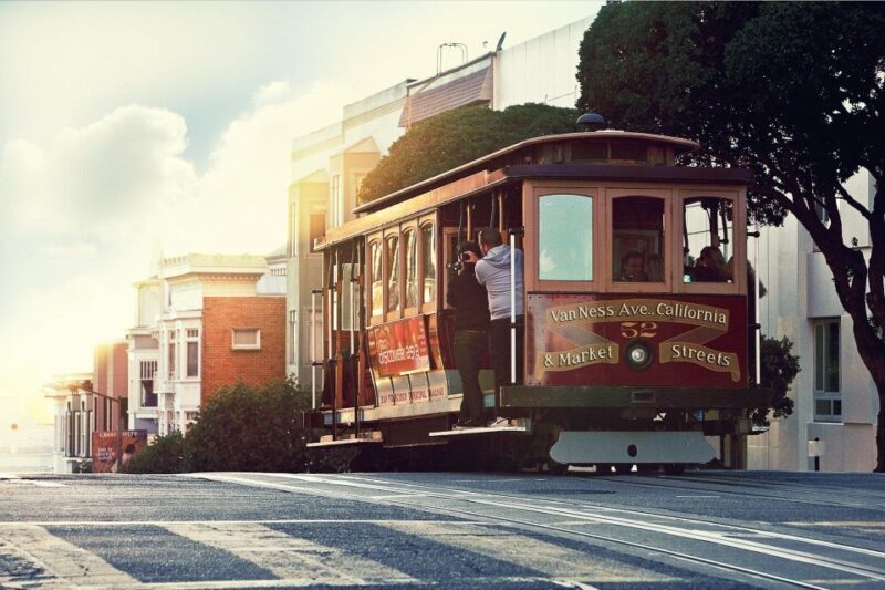 Coit Tower & Little Italy Landmark Walking Tour - Key Points
