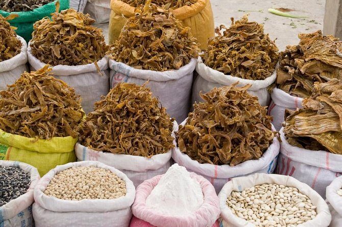 Colaba Walking Tour in Mumbai - Key Points