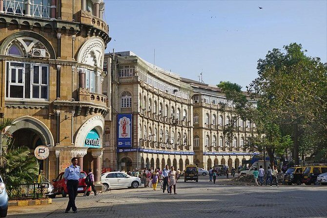 Colaba Walking Tour in Mumbai - A Practical Tour for First-Time Visitors