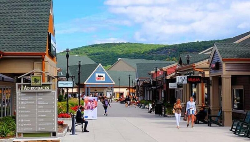 Cold Spring Town&Woodbury Outlets 1-day Tour From NY - Who Will Love This Tour?