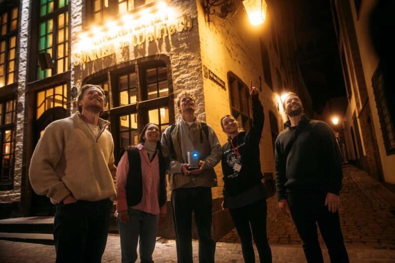 Cologne: Cologne Cathedral & Old Town in the evening  interactive tour with projector - What to Know Before You Go