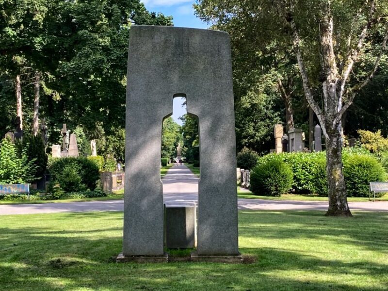 Cologne: Guided Tour of Melatenfriedhof - FAQ