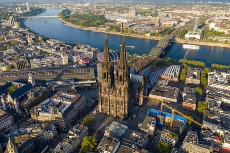 Cologne: Must-See Attractions Walking Tour - Authentic Traveler Perspectives