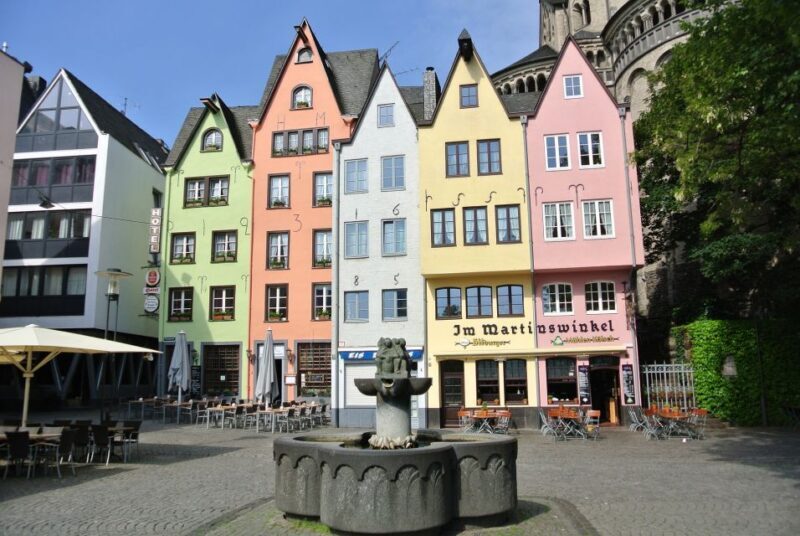 Cologne: Old Town Historical Walking Tour with GEO Epoche - Practicalities and Tips for Participants
