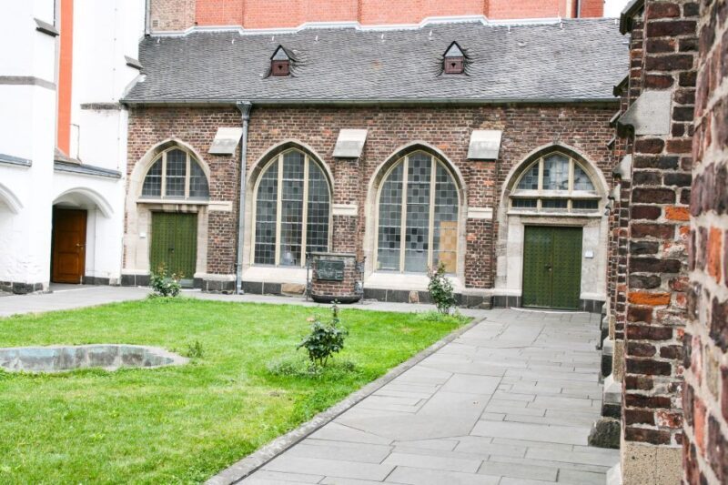 Cologne: Severinsviertel District Guided Walking Tour - Key Points