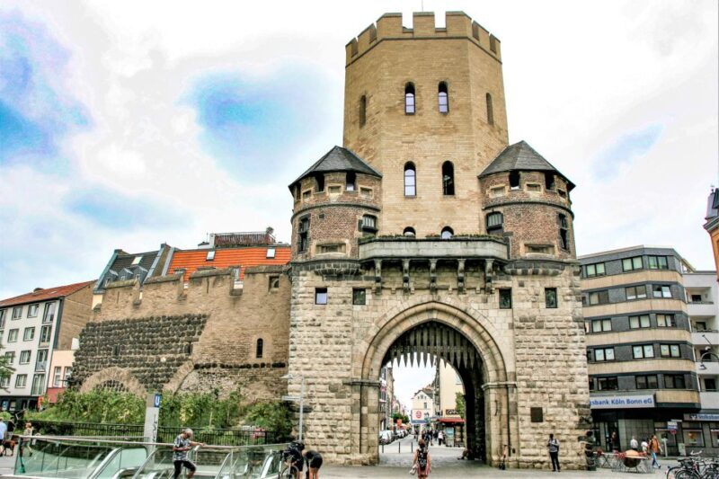 Cologne: Severinsviertel District Guided Walking Tour - The Neighborhood Vibe and Carnival Spirit