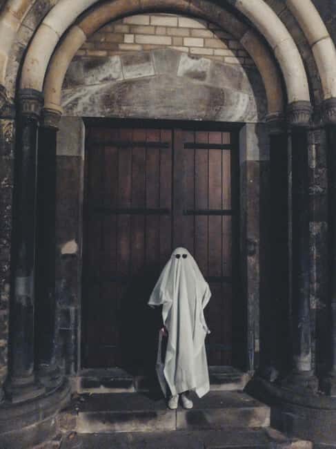 Cologne: The Dark Side of the Dom Tour - Ghosts, Haunted Houses, and the Devil’s Role