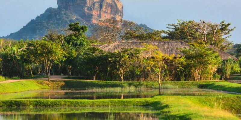 Colombo: 2-Day Cultural Highlights & Heritage Sites Tour - Night in Sigiriya and Cultural Delights