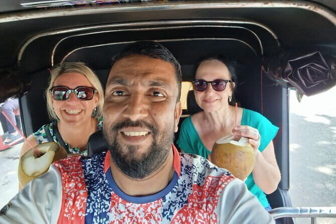 Colombo Airport (CMB) to Fresco Water Villa, Sigiriya Private Transfer - FAQ