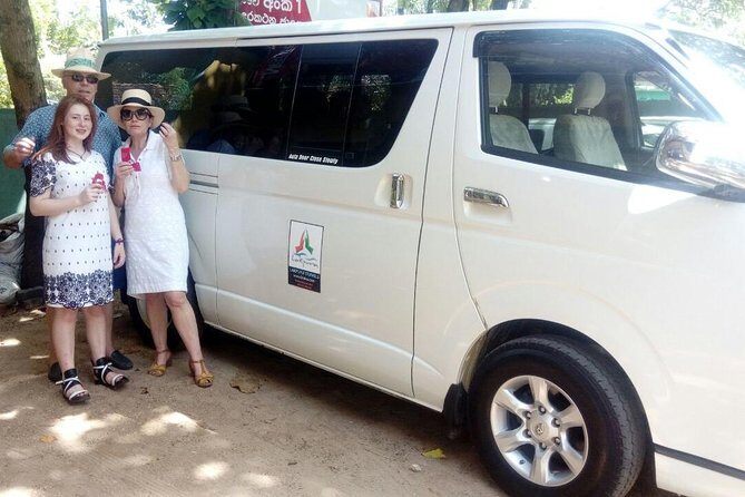 Colombo Airport (CMB) to Island Hostels, Mount Lavinia Private Transfer - The Practicalities of Your Airport Transfer