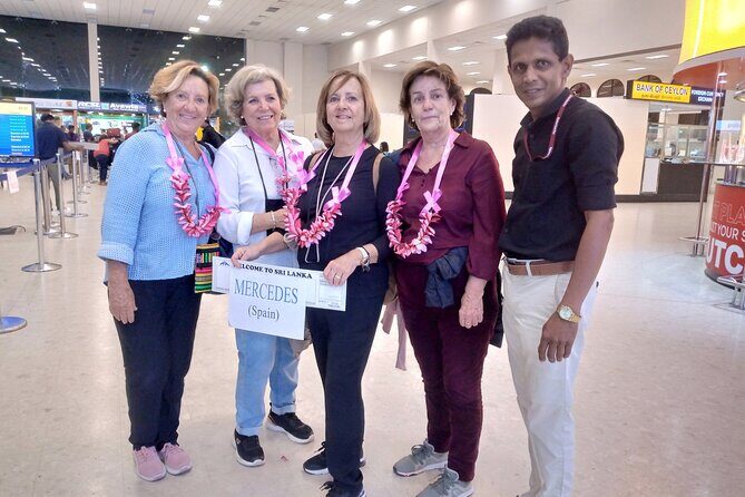 Colombo Airport to Hotel Transfer and Srilanka Tours - The Sum Up