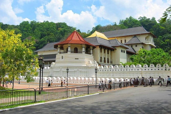 Colombo Airport to Kandy Taxi - Introduction