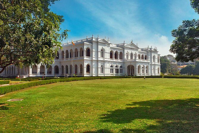 Colombo City Drive by Bookingmart Holidays Pvt Ltd - FAQ