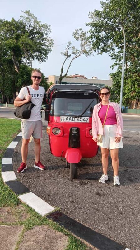 Colombo City guided Tour by Tuk Tuk with Entry Tickets - Key Points