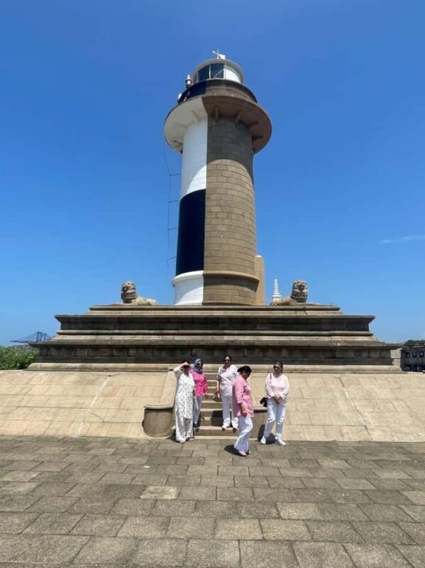 Colombo City Tour Explore History & Different Food Tasting - Key Points