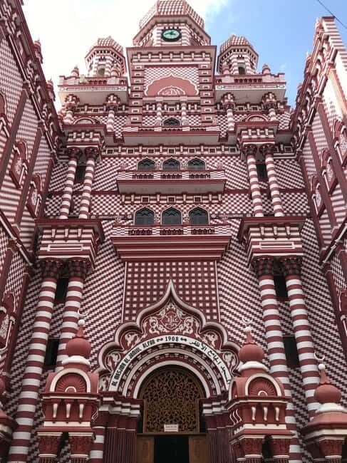 Colombo City Tour with Guide, Entry Tickets & Hotel Pickup - What’s Included and What to Consider