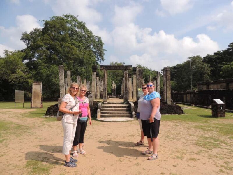 Colombo: Dambulla Cave Temple and Sigiriya Day Trip - Key Points