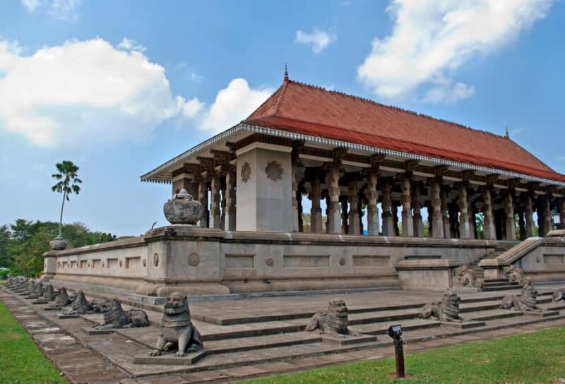 Colombo Independence Square Private Tour 3 Hour - Key Points
