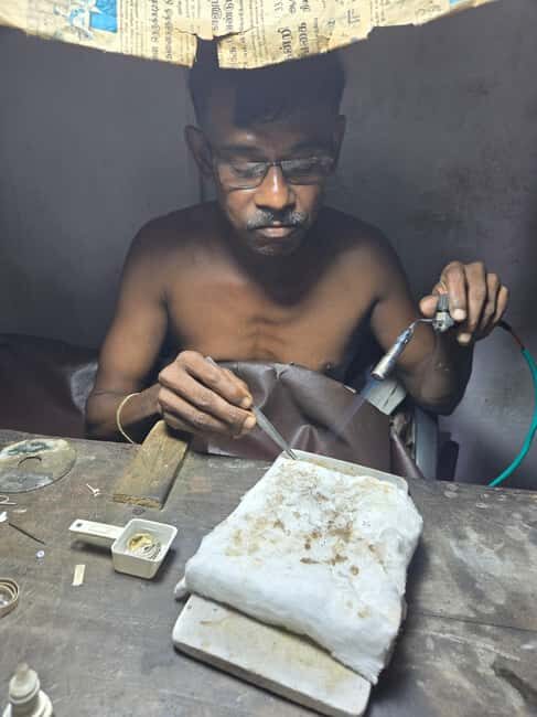 Colombo: Jewelry Workshop Experience 3-6 Hours-Free Jewelry - An In-Depth Look at the Jewelry Workshop Experience