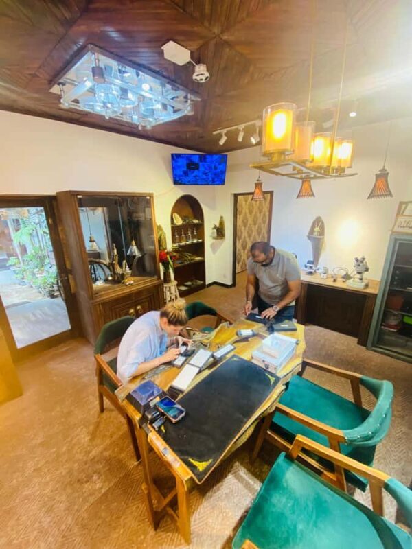 Colombo: Natural Rare Colorful Gemstone Collection Viewing - Frequently Asked Questions