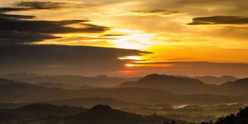 Colombo/ Negombo to Summit Thrills: Adams Peak Hike - Who Is This Tour Best Suited For?