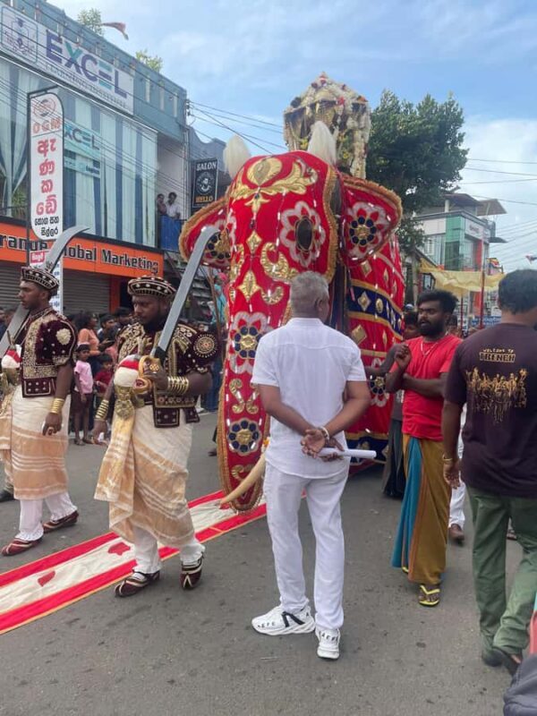 Colombo: Private guide City Tour TUk ( all-inclusive ) - The Experience: An In-Depth Look