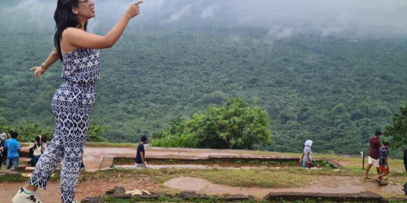 Colombo: Sigiriya Rock Dambulla and Minneriya National Park - Engaging with Local Culture and Nature
