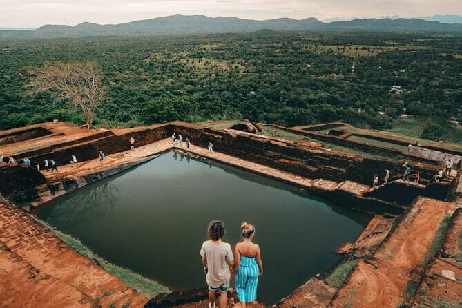 Colombo to Kandy Shuttle with Dambulla Sightseeing Tour - Introduction