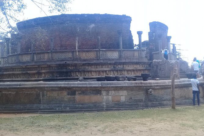 Colombo to polonnaruwa ancient city visit and safari - FAQ