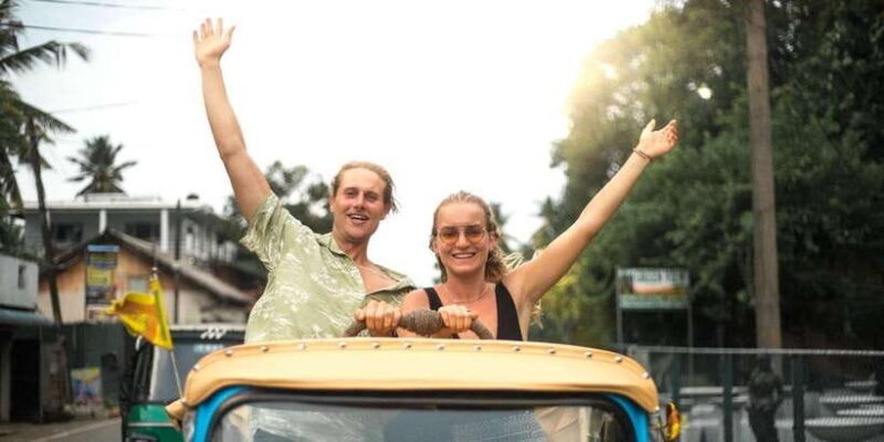 Colombo: Tuk Tuk City Highlights Tour with Lunch - Key Points