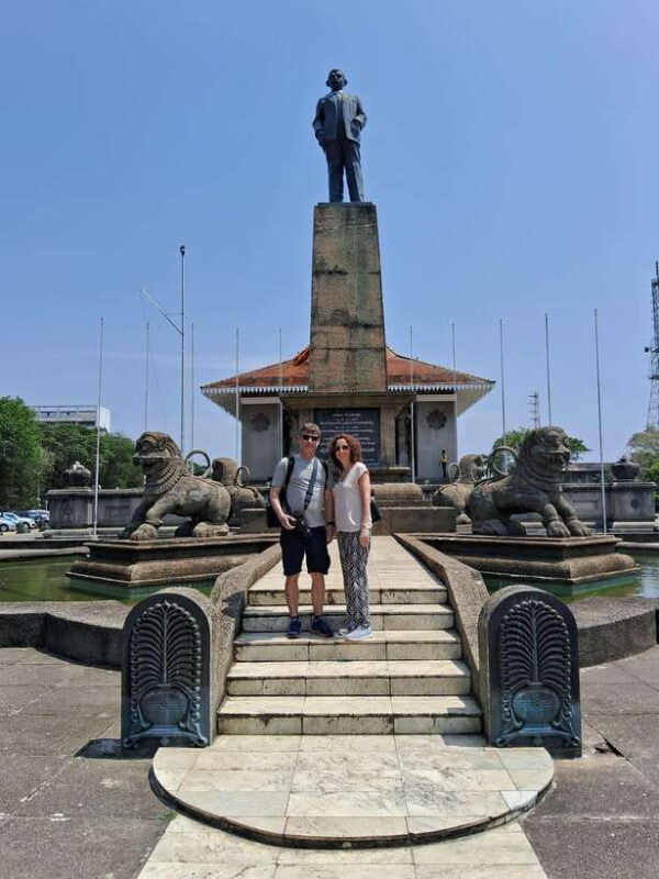 Colombo: Tuk Tuk City Tour with free Hotel Pickup & Drop-off - An Inside Look at the Colombo Tuk Tuk Tour