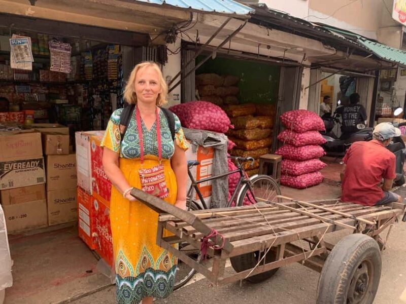 Colombo unseen walking tour taste with snacks. - Deep Dive into the Itinerary