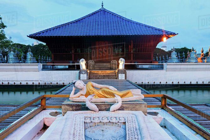 Colombo Walking Tour With Ayurveda One Hour Body Massage - Navigating the Itinerary: What to Expect