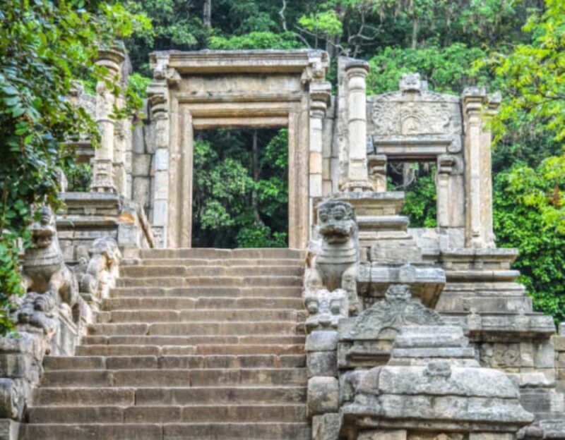 Colombo: Yapahuwa Rock Fortress and Kurunegala Day Trip - Key Points