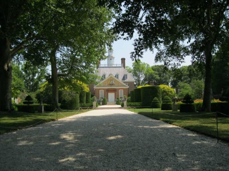Colonial Williamsburg Wander: A Private Journey Through Time - Key Points