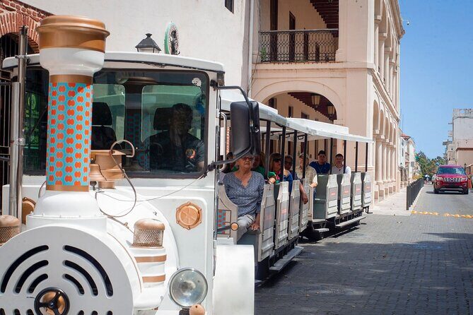 Colonial Zone Train 45 minutes of history and culture in Santo Domingo - FAQ