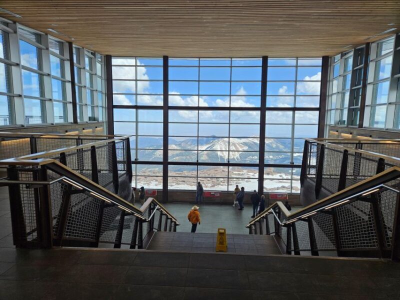 Colorado Springs: Pikes Peak Luxury Jeep Tour - What You Get for Your Money