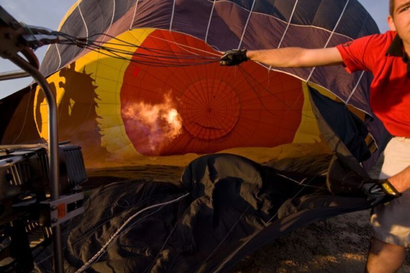 Colorado Springs: Sunrise Hot Air Balloon Flight - Authentic Traveler Experiences